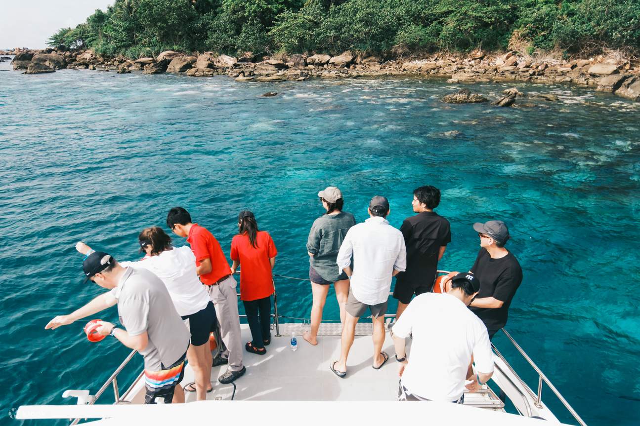 富國島雙體快艇一日遊在 Hong Bang、gam Ghi 和 May Rut 島釣魚和浮潛 Klook香港