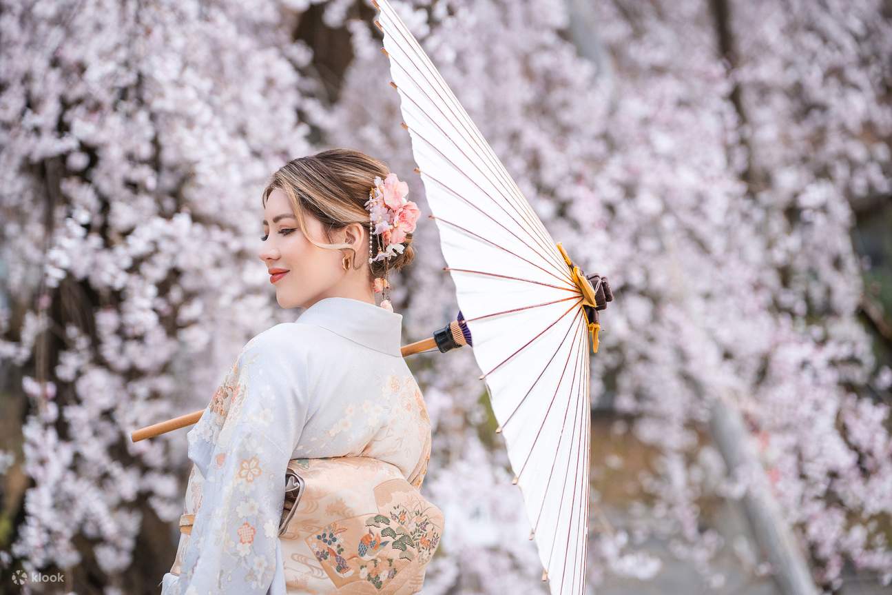 Kyoto Kimono photoshoot experience (kimono not included) - Klook Malaysia