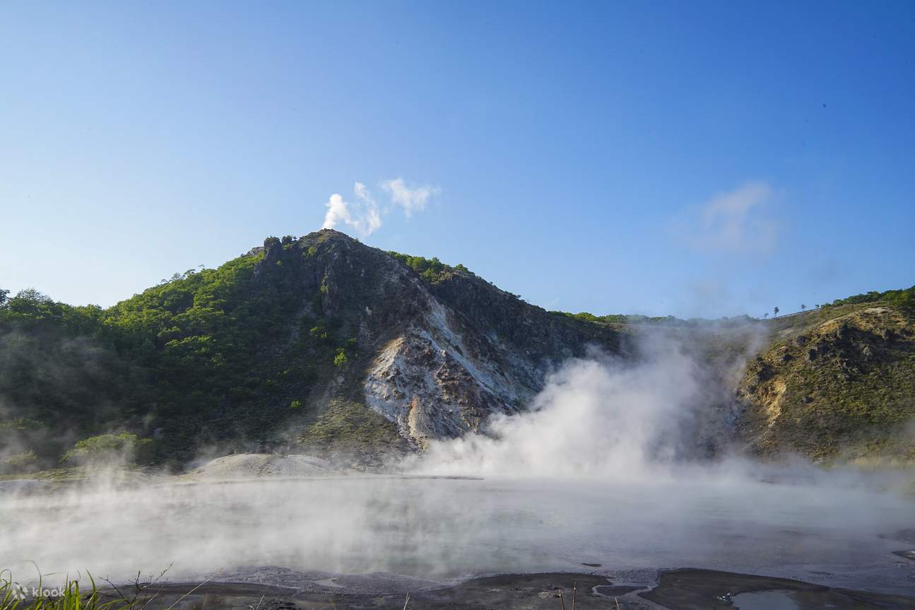 Join In Lake Toya Hot Spring Gourmet Tour in Toyako and Noboribetsu ...