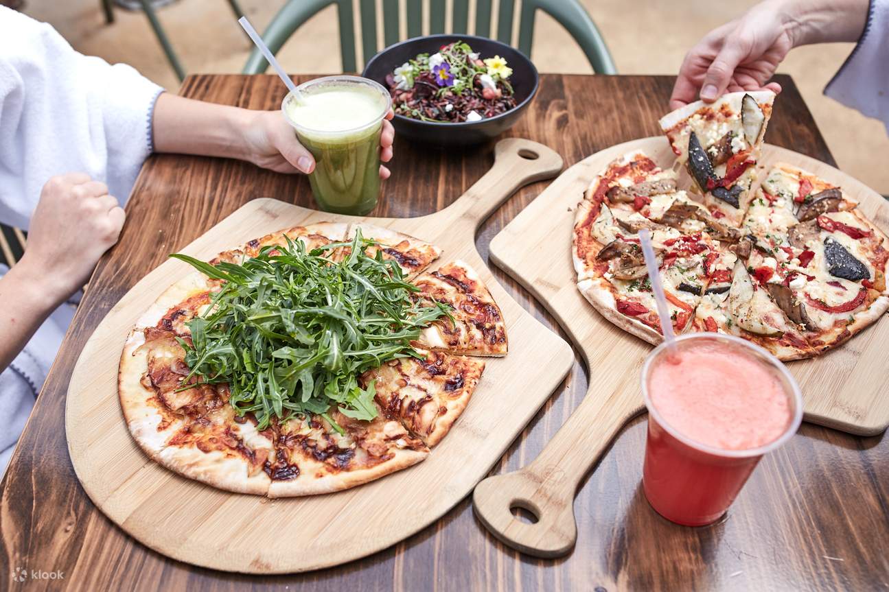 Mittagessen und Badeerlebnis in den heißen Quellen der Halbinsel ...