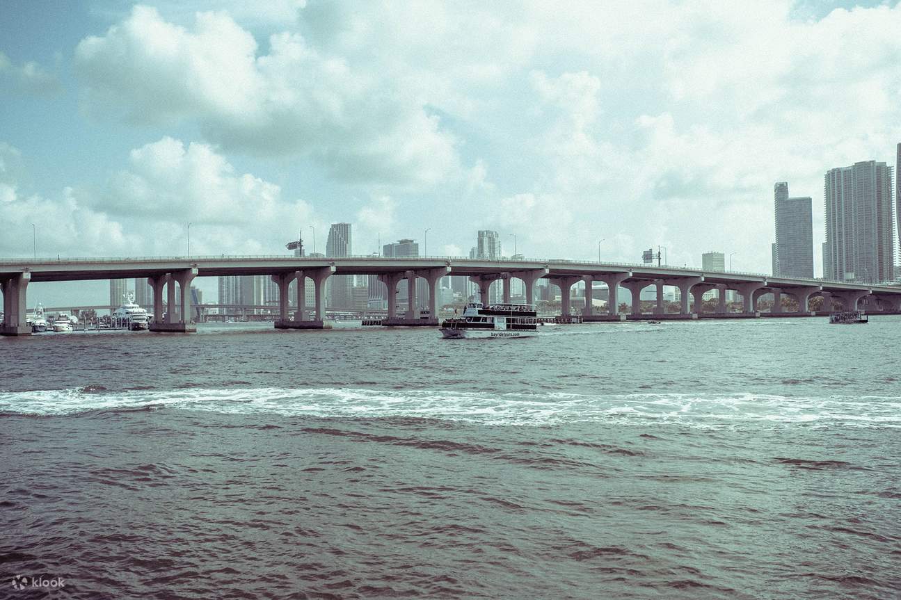 Jelajah Bot Agam Selebriti dan Miami Skylines - Klook Amerika Syarikat