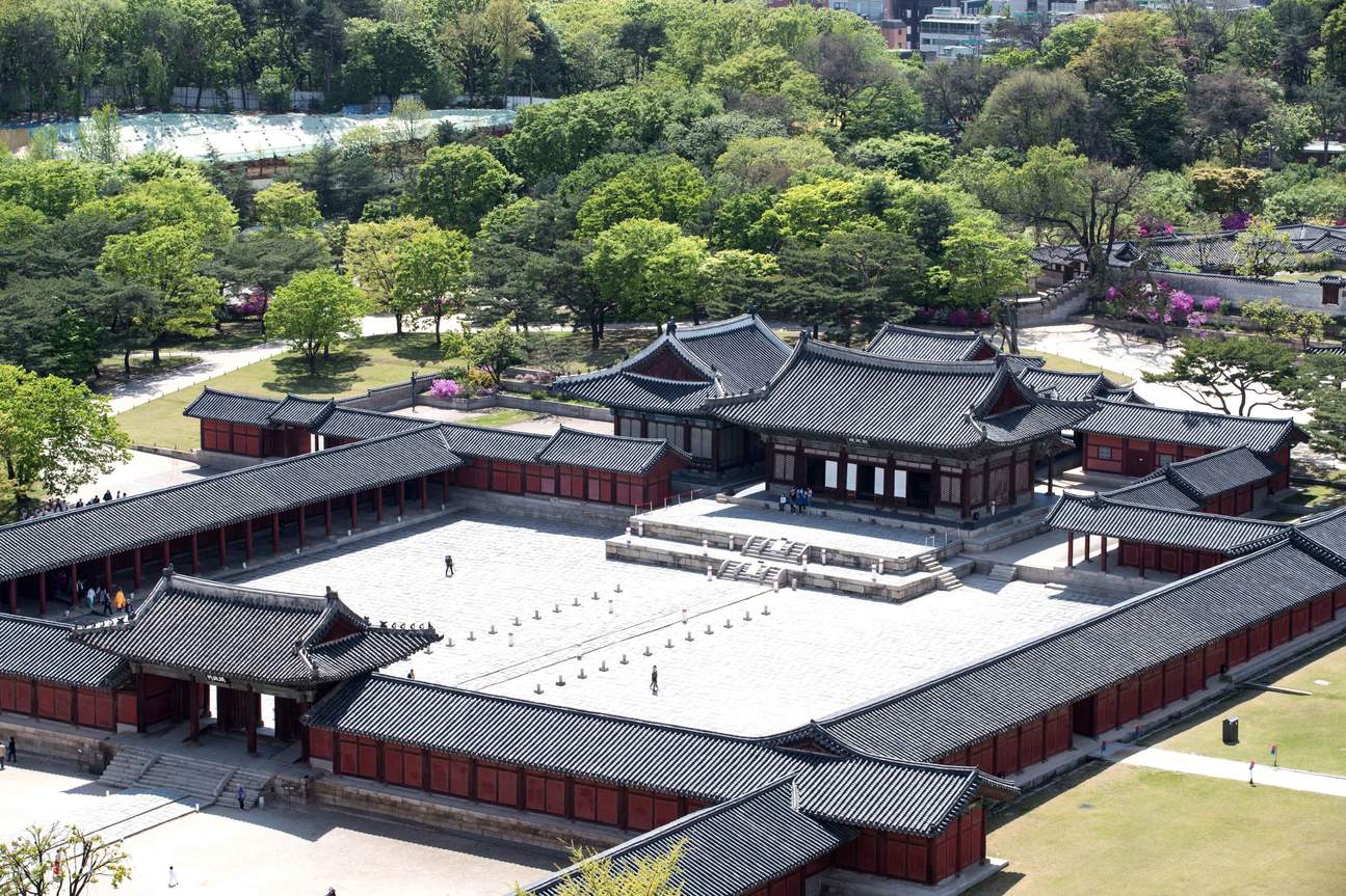 Docent-Guided Palace Tour - Klook Singapore