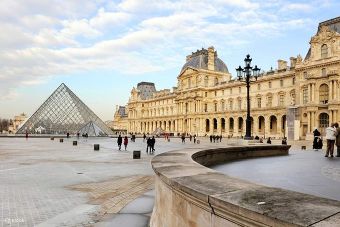 Eiffel Tower, Seine Cruise and Skip the Line Louvre Guided Tour - Klook