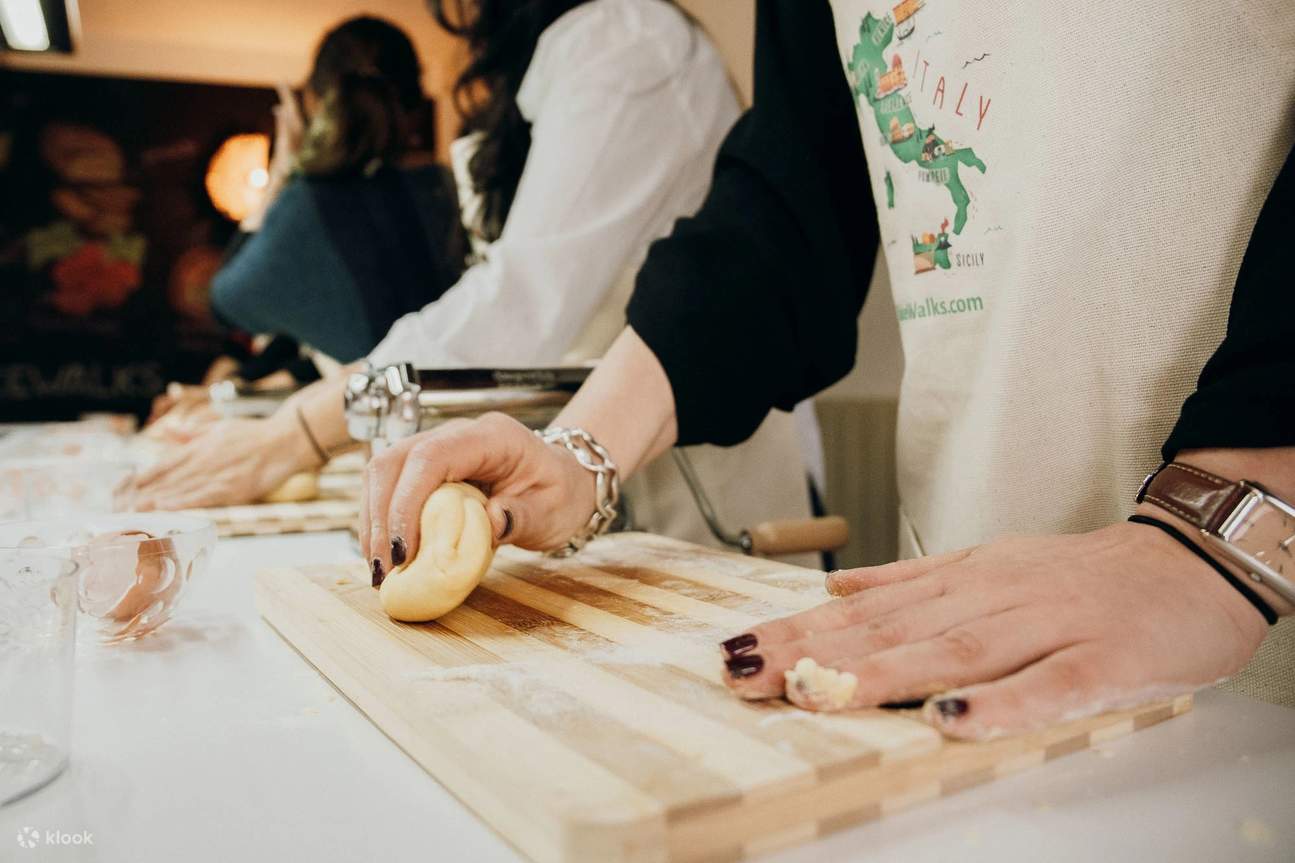 Pasta-making class, cook, dine, and drink with a local chef in Rome ... Pasta-making class, cook, dine, and drink with a local chef in Rome ...
