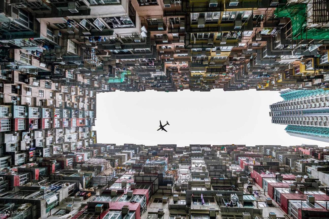 Ding Ding Car Tour: Food and cultural attractions along the way - Klook