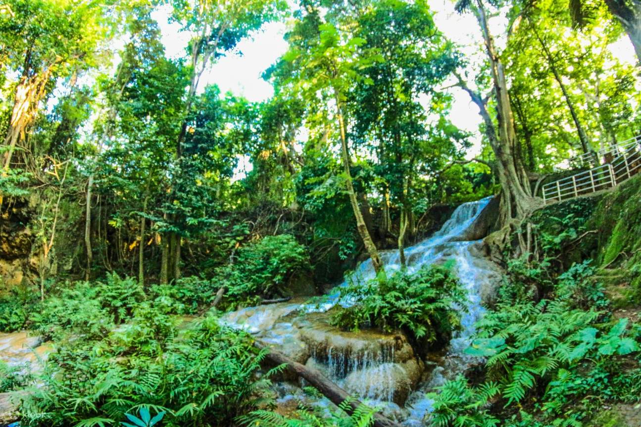 Lawatan Peribadi Batu Caves dan Air Terjun Kanching - Klook Amerika ...