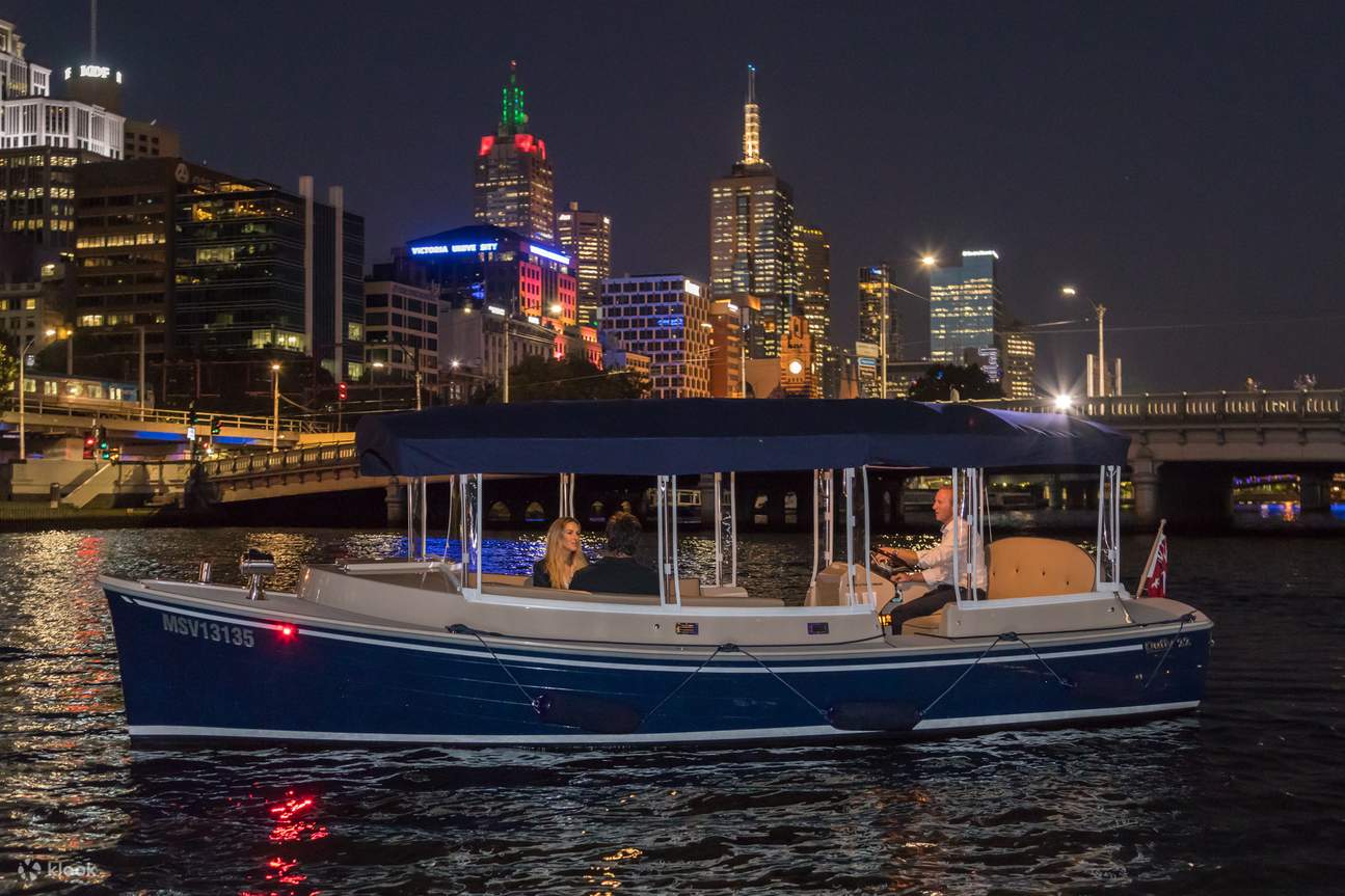 Yarra River Crown Flames and City Lights Cruise - Klook Estados Unidos