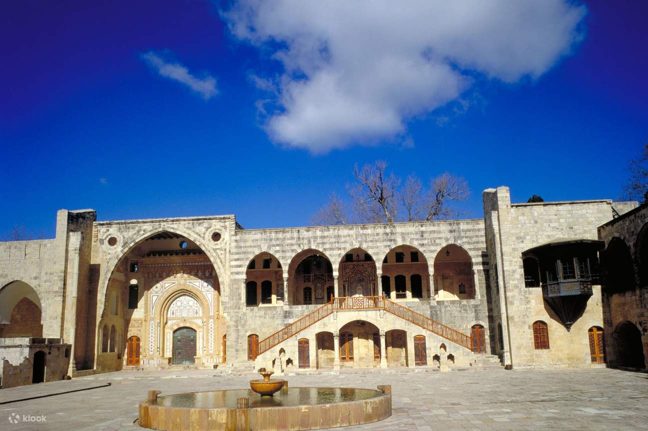 Visite des montagnes du Chouf et des vignobles au départ de Beyrouth ...