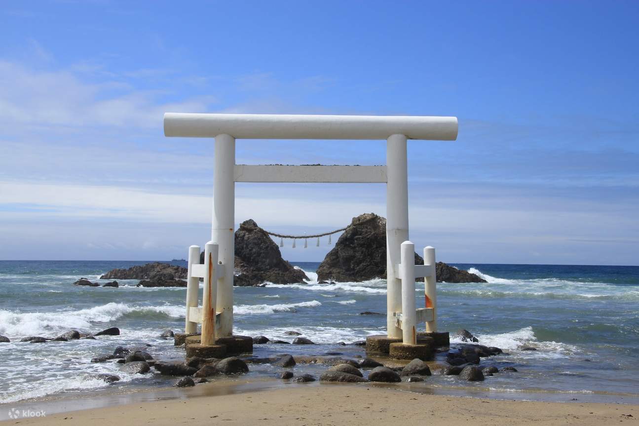 Ise Grand Shrine, Okage Yokocho, Meoto Iwa Rocks dan Futami Okitama ...