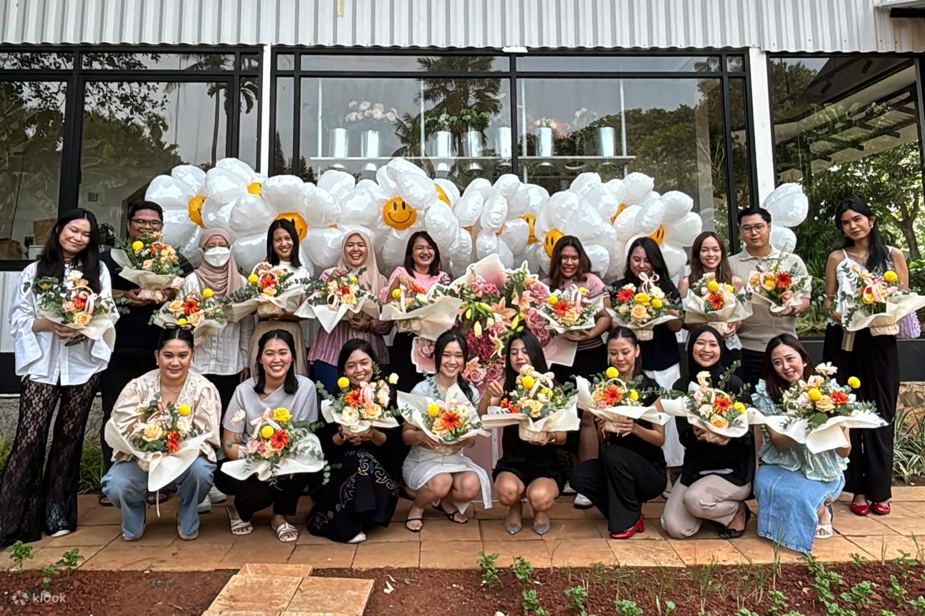 Workshop Bunga Seru di Jakarta Bersama Baleton Flowerchef - Klook Indonesia