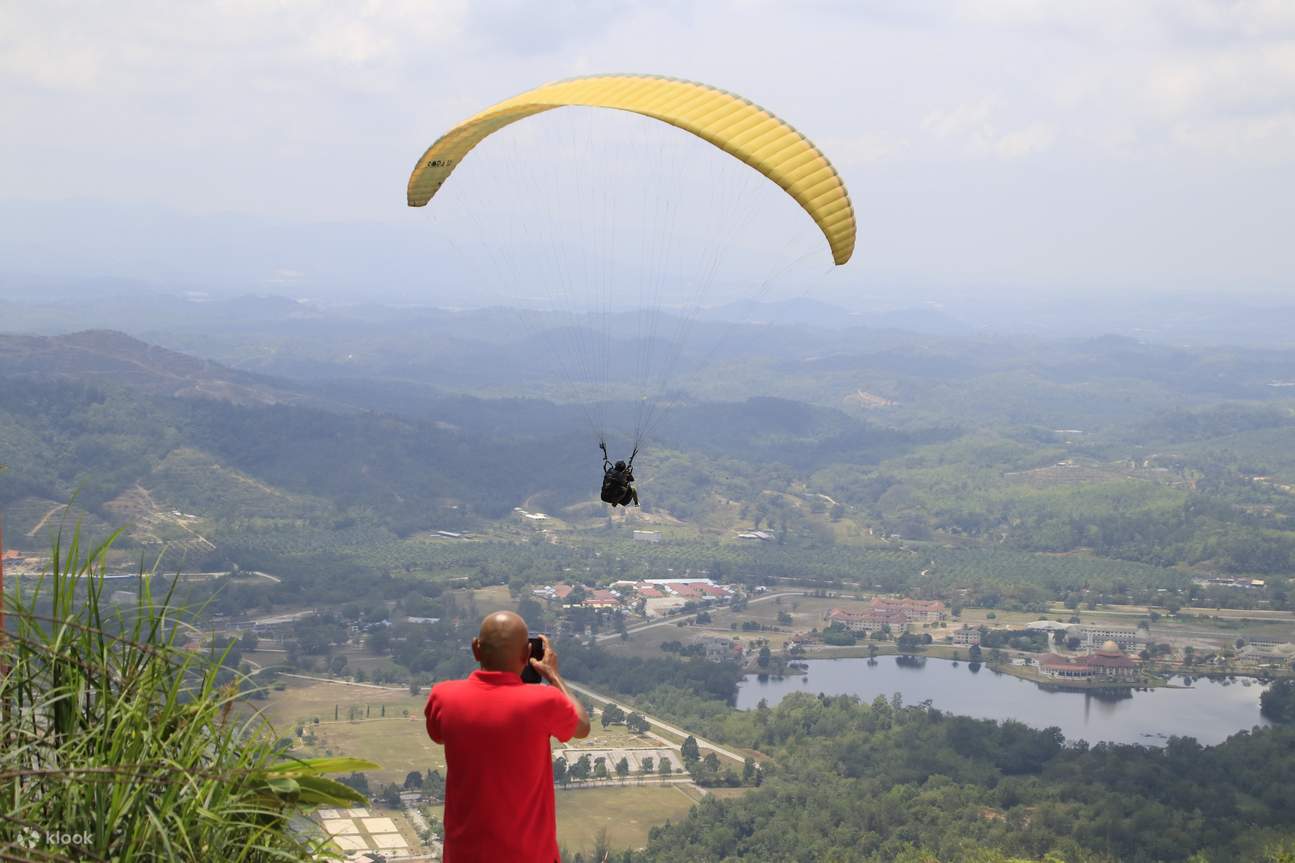 Professional Tandem Paragliding in Terengganu - Klook