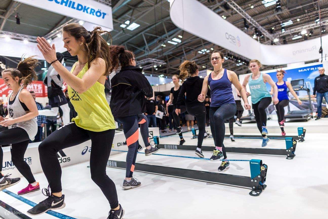 Hong Kong Corporis Slackfit Group Class Experience - Klook Singapore