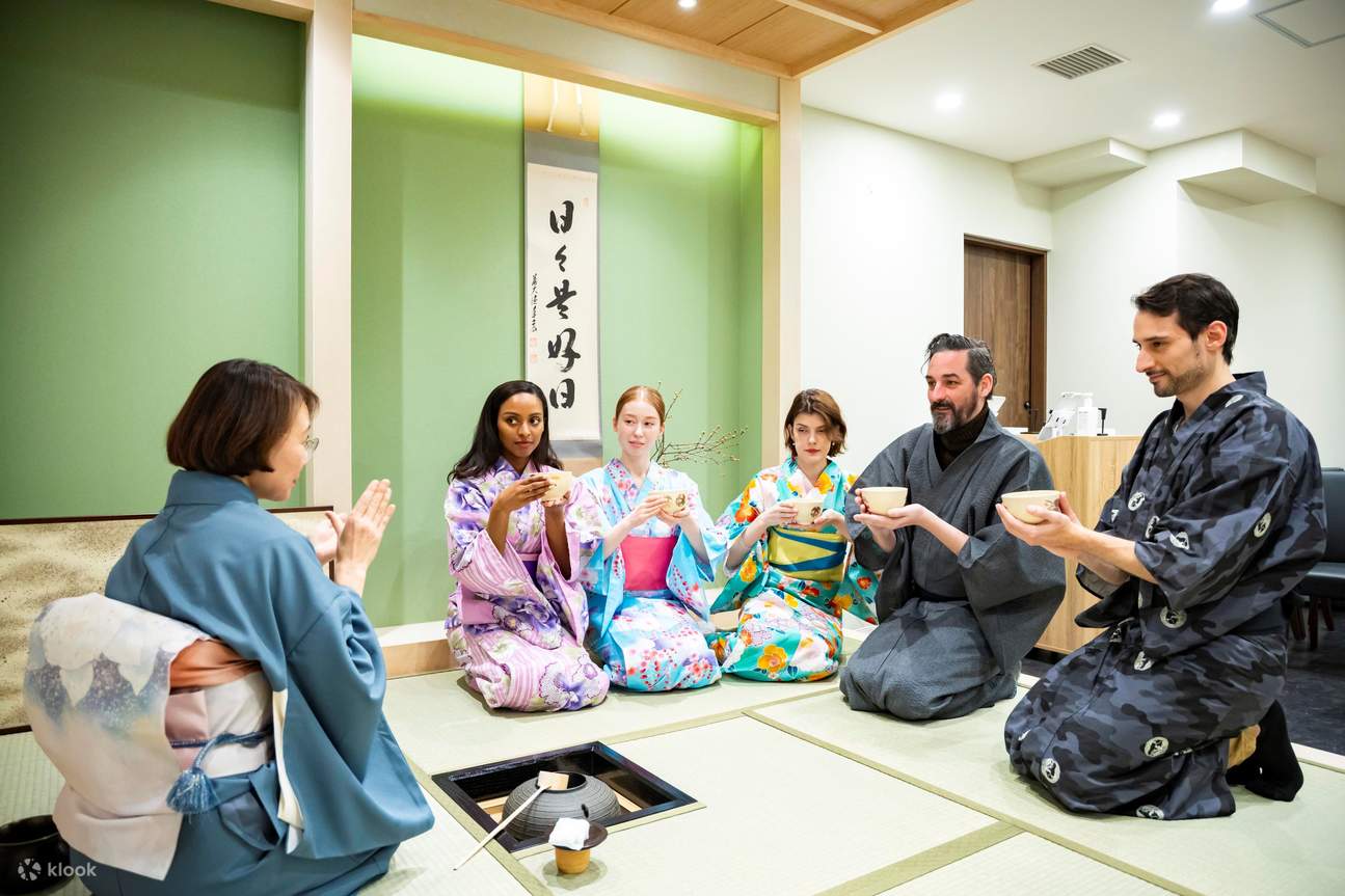 Tokyo: Authentic tea ceremony experience with a tea master in Ginza ...