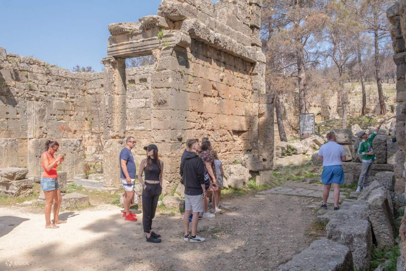 Green Lake Boat and Cabrio Bus Safari Tour from Side - Klook