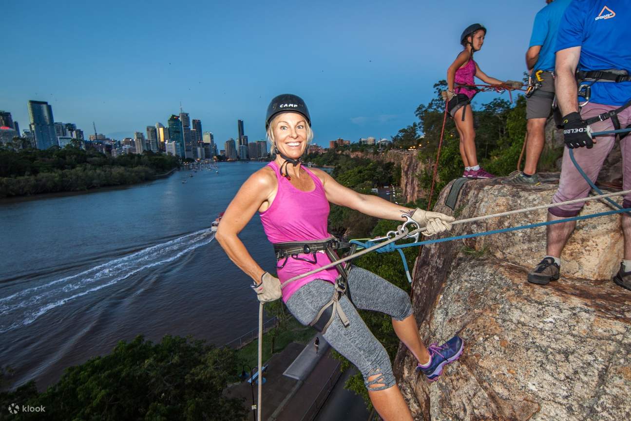 Sunset Abseiling Experience in Brisbane, Queensland, Australia - Klook