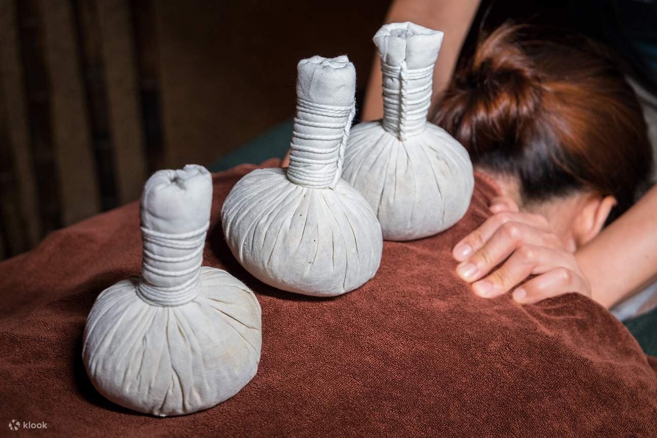 Thai Comfort SPA - Essential Oil - Massage - Foot Treatment ...