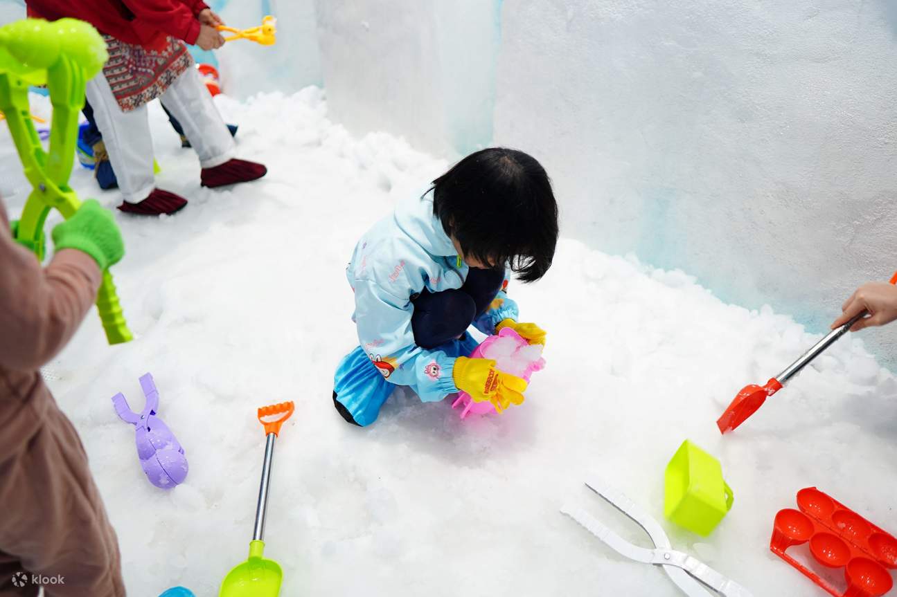 WynSnow by Wyndham Suites KLCC Admission Ticket - Klook