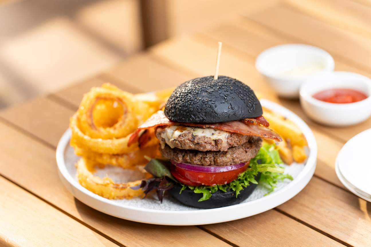 【Up to 40% Off】Chin Chin Bar | Hyatt Regency Hong Kong | Dining voucher ...