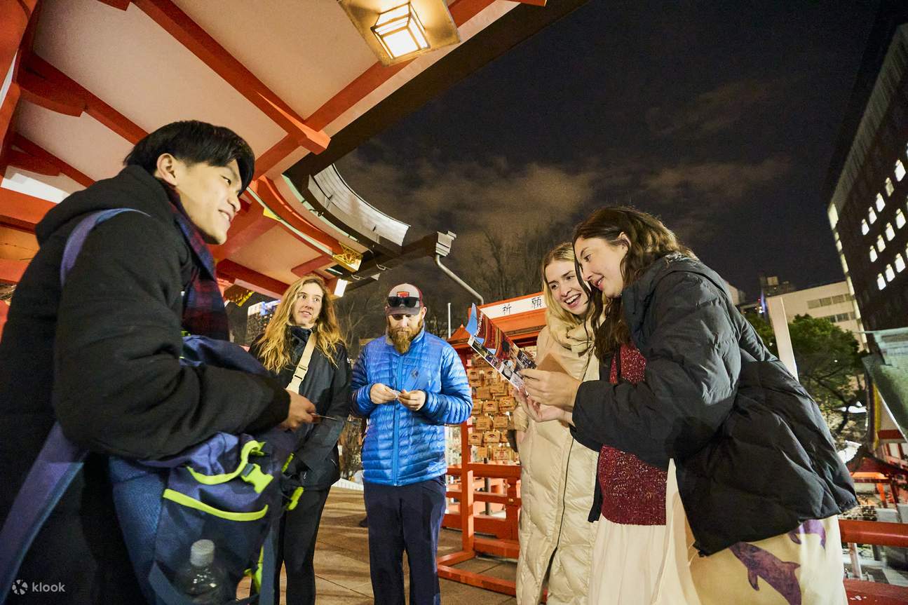 Tokyo: Shinjuku Night Walking Tour & Secret Backstreets - Klook