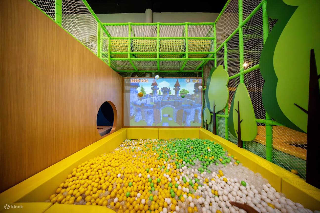 Mai Main Playground Canggu Bali Admission and Dining Voucher - Klook