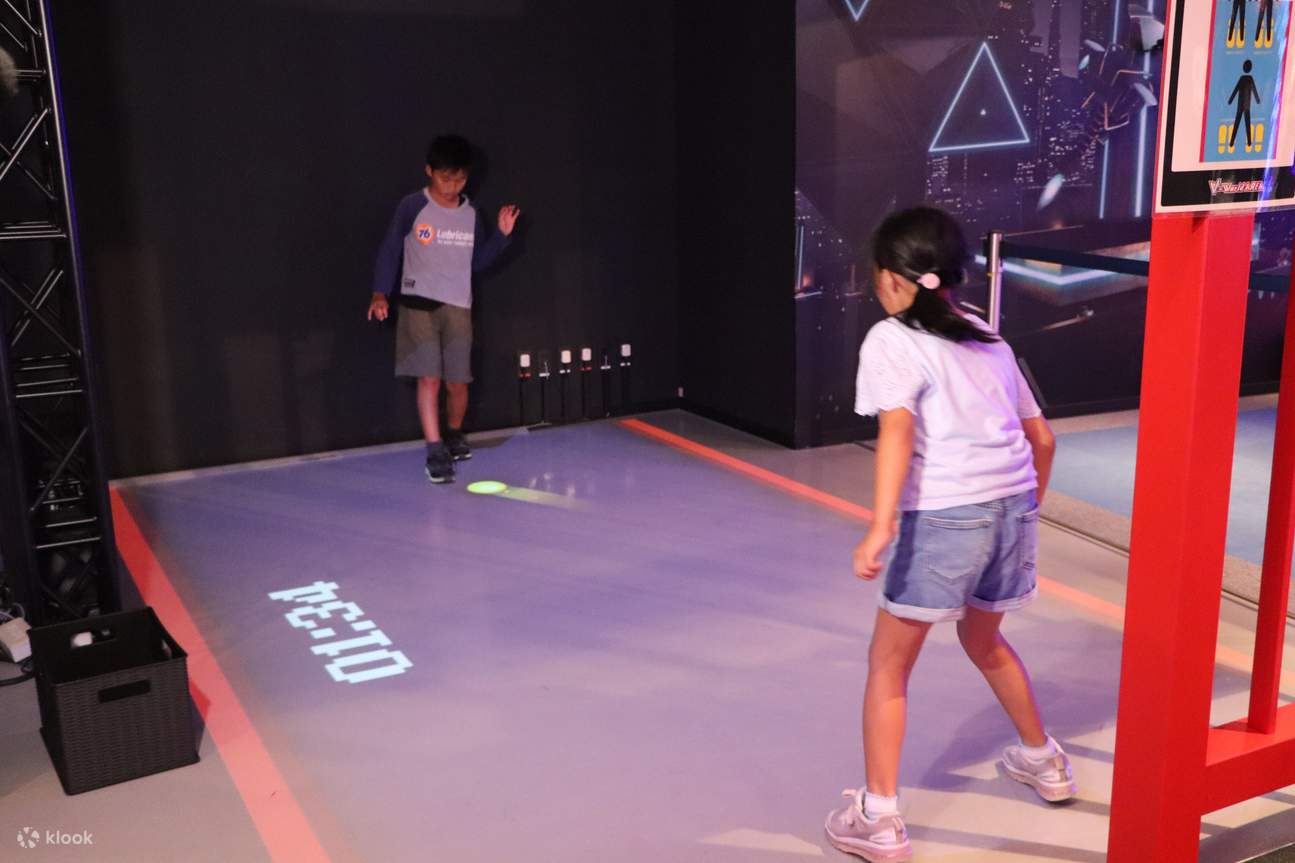 E・ZO福岡 V-World AREA(2時間遊び放題コース) チケット | Klook