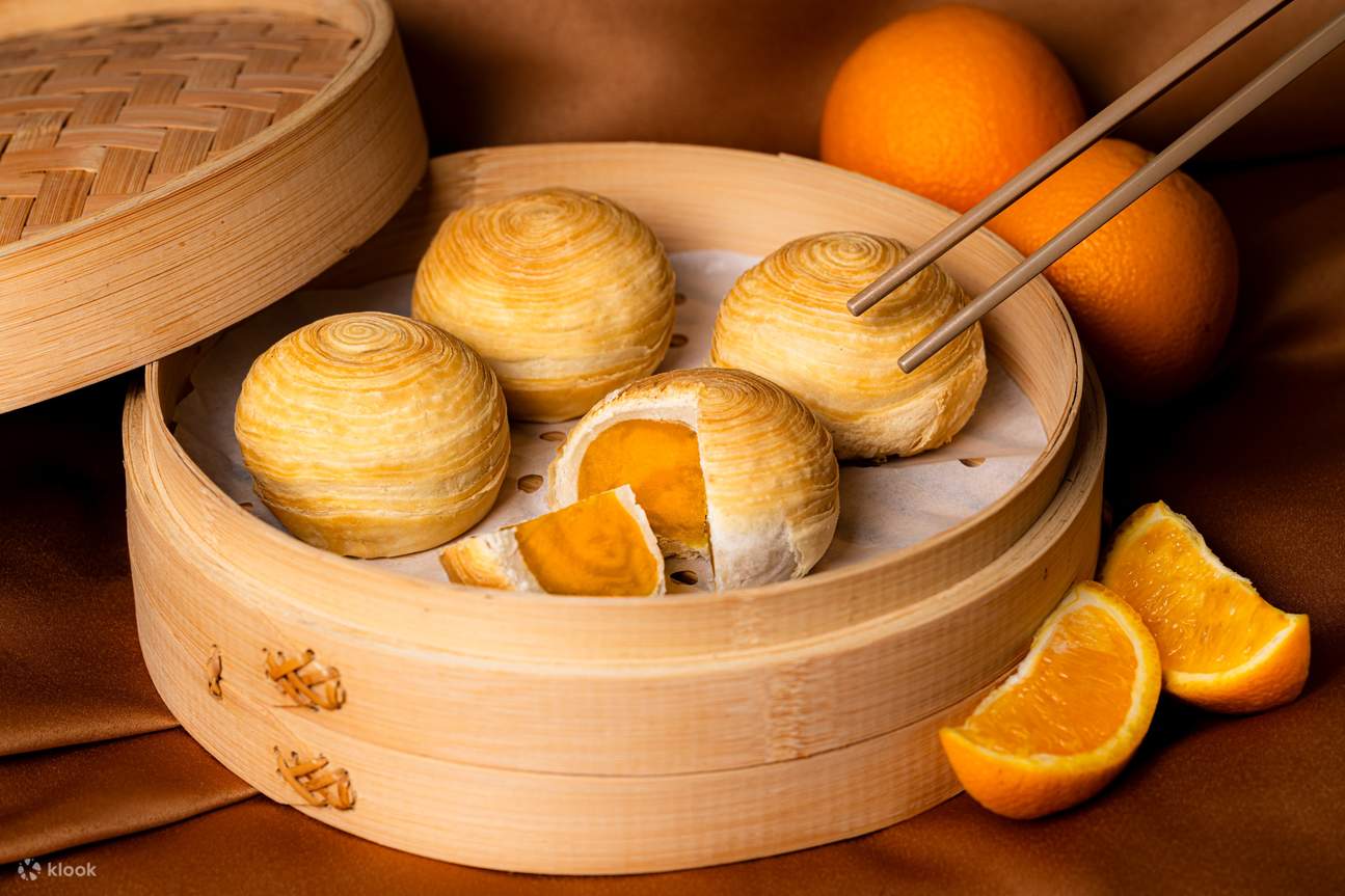 Song Garden at Mercure Singapore Bugis Mid-Autumn Mooncakes - Klook ...