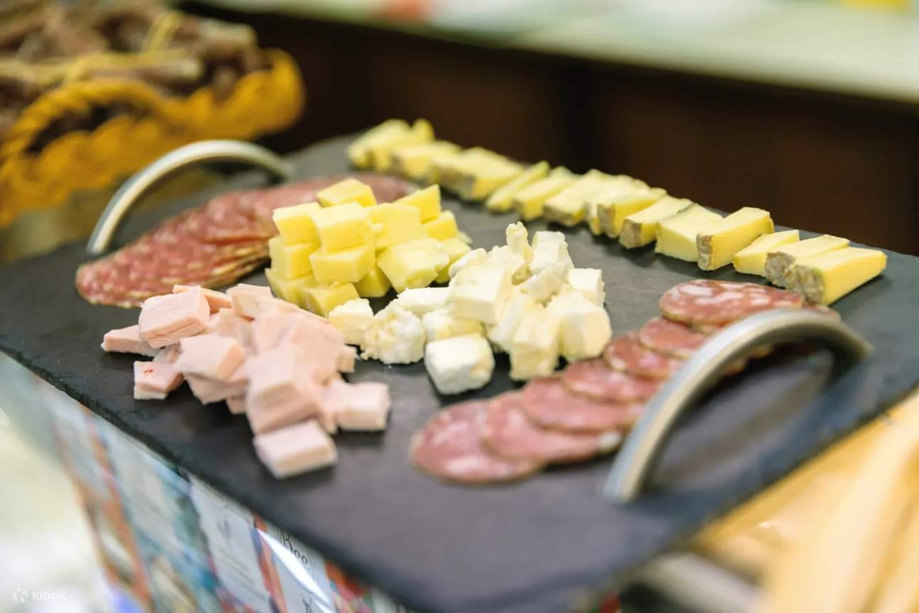 Lower East Side Food and History Tour in New York - Klook