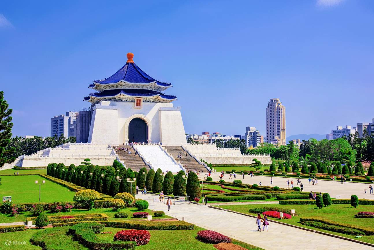 Taipei Free Walking Tour Historic Route - Klook Singapore