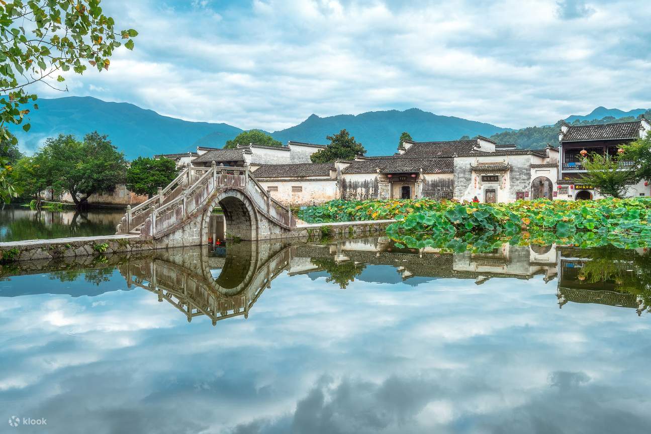 World Cultural Heritage · One-day tour of Hongcun, Anhui - Klook Canada