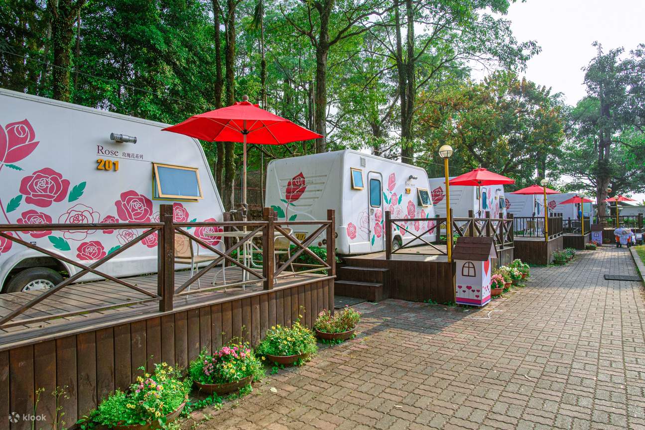 Chiayi Poetry Garden Resort Camping Car Experience - Klook Canada