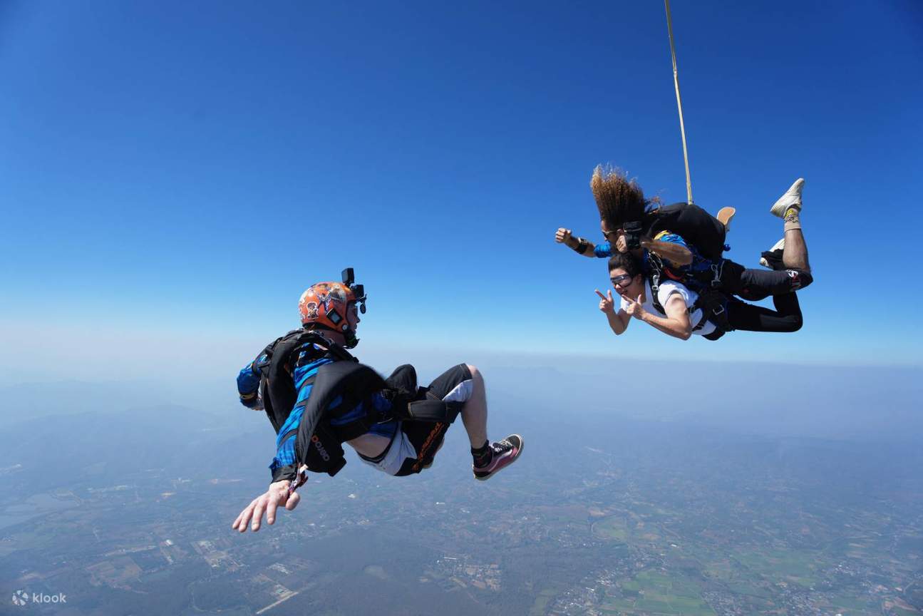Skydive Chiang Mai - ประสบการณ์กระโดดร่มแบบแทนดั้ม - Klook ประเทศไทย