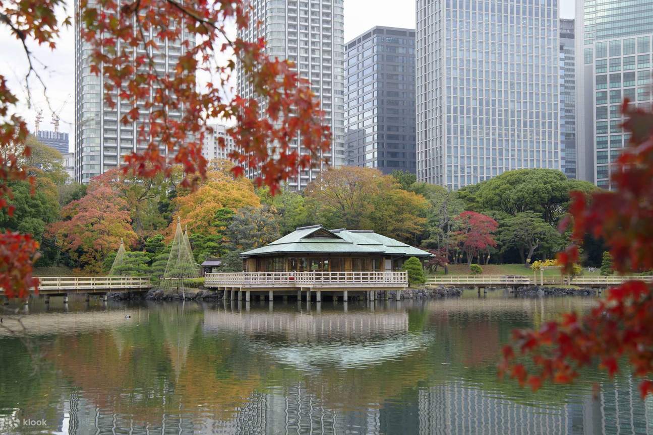 Tokyo Landmark 6 Highlights Day Tour: Imperial Palace, Koami Shrine ...