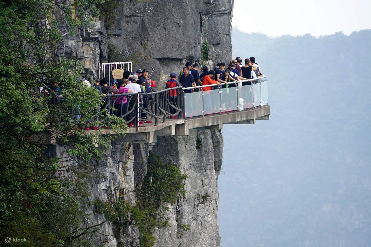 Bundok Tianmen, Cable Car at Gallery Road sa Zhangjiajie, China - Klook ...