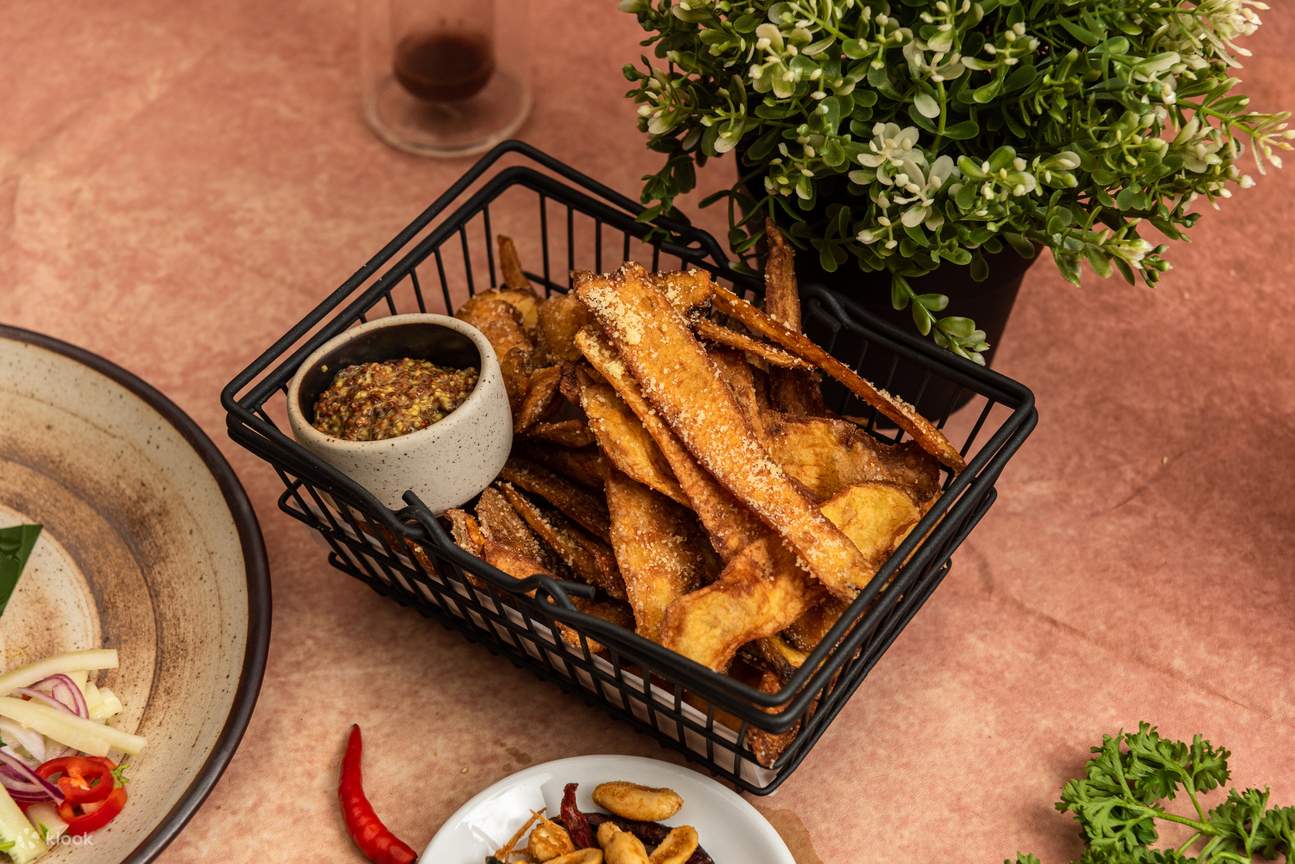 Sky on 20 Rooftop Bar Novotel Bangkok Sukhumvit 20 - Klook