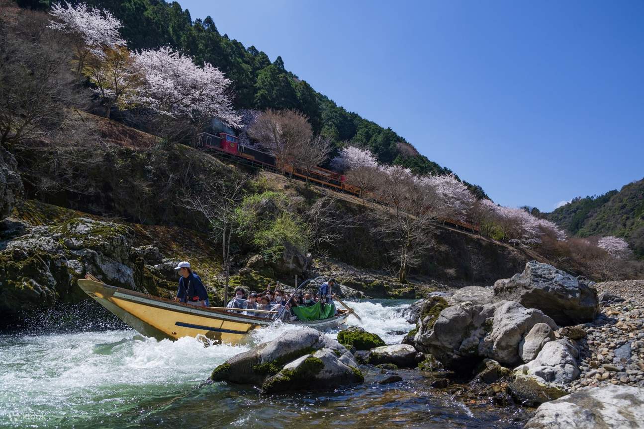 E-Tiket Menaiki Bot Sungai di Hozugawa (Kyoto) - Klook Amerika Syarikat