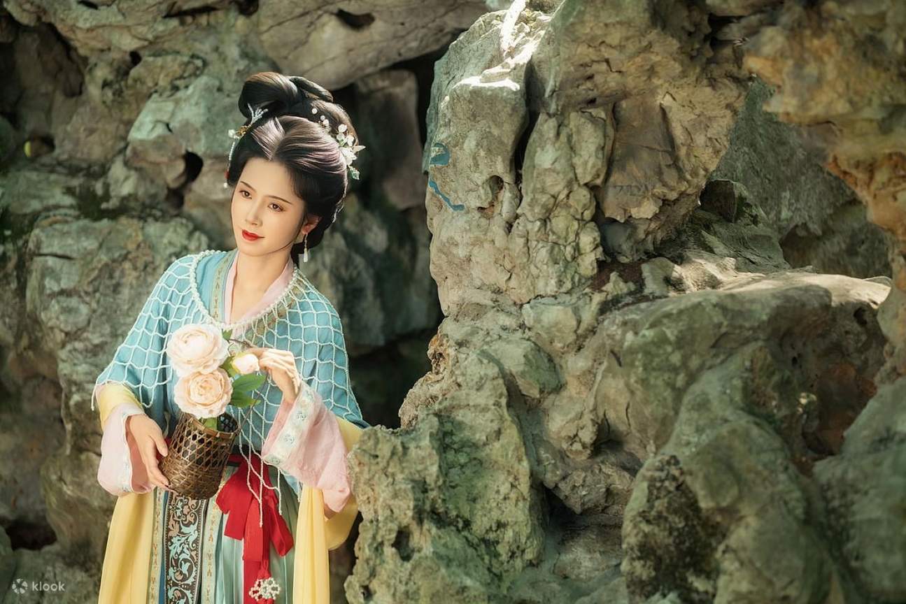 Shanghai Zhujiajiao Hanfu Photography Experience (Hanfu rental ...