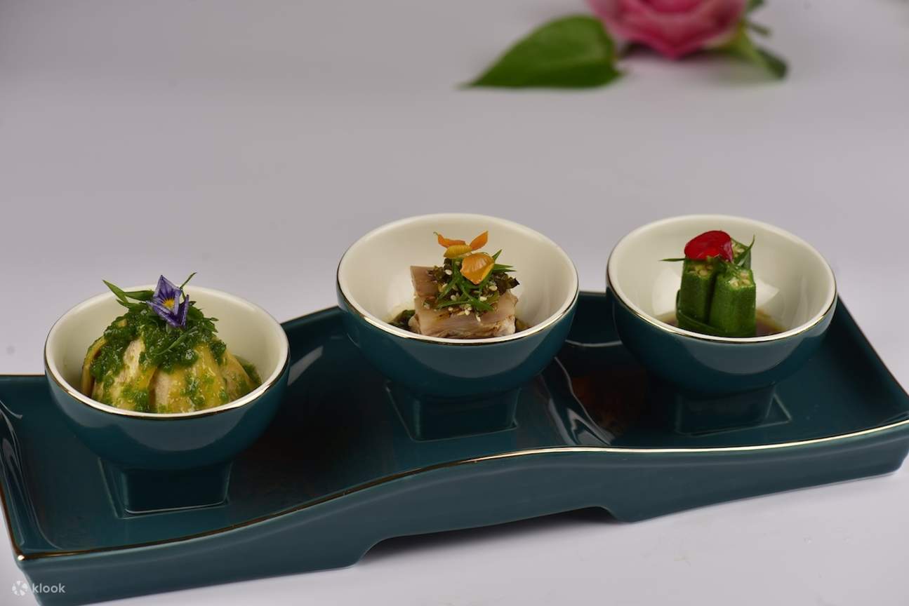 Kunjungi dan ikuti jamuan makanan ringan yang dibuat oleh orang bukan ...