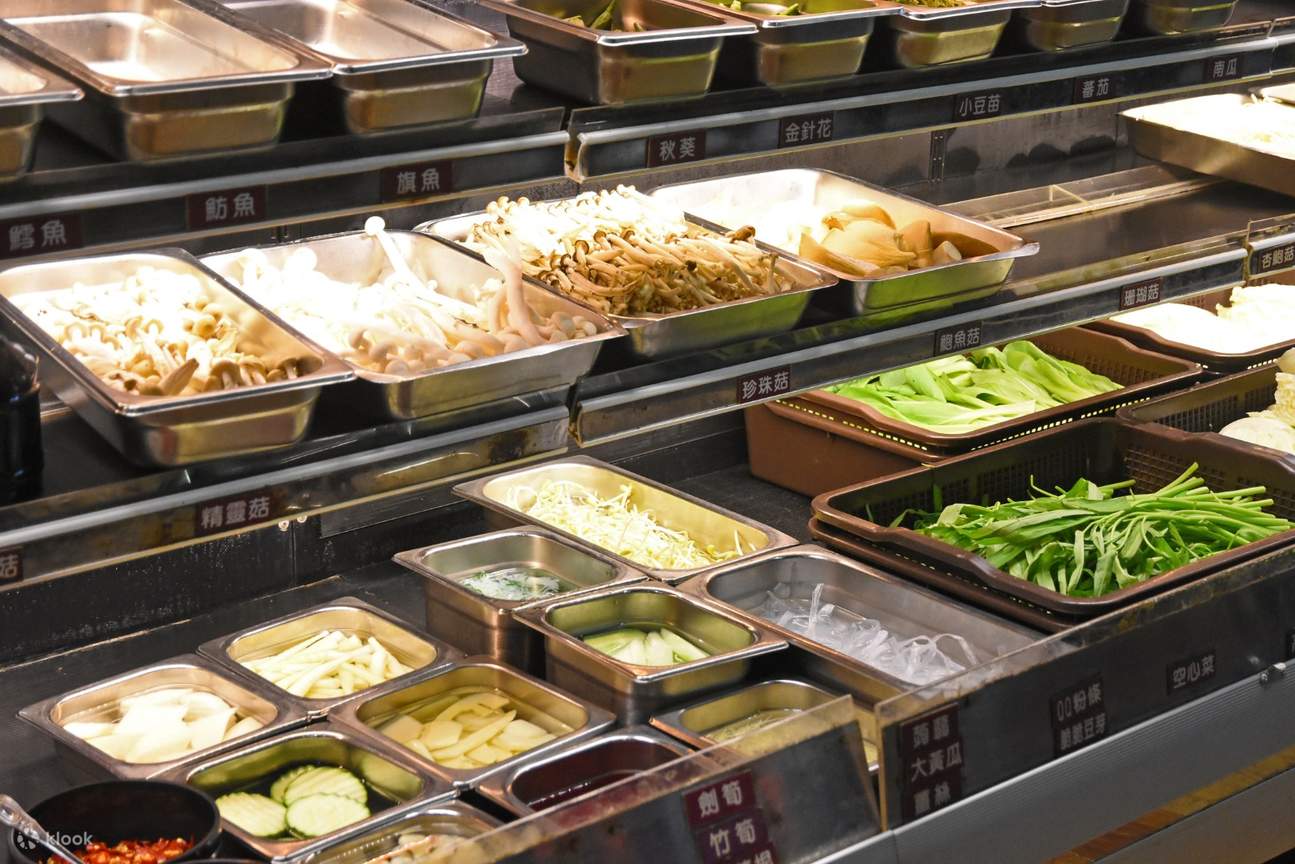 Mongolian Red Spicy Hot Pot at Sun Yat-Sen Memorial Hall Station ...