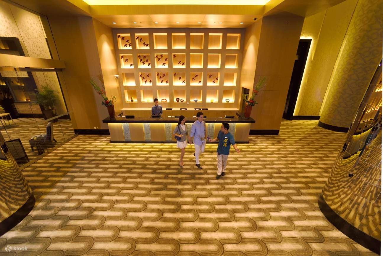 Resorts World Sentosa – Hotel Michael™ Festive Dinner Staycation ...