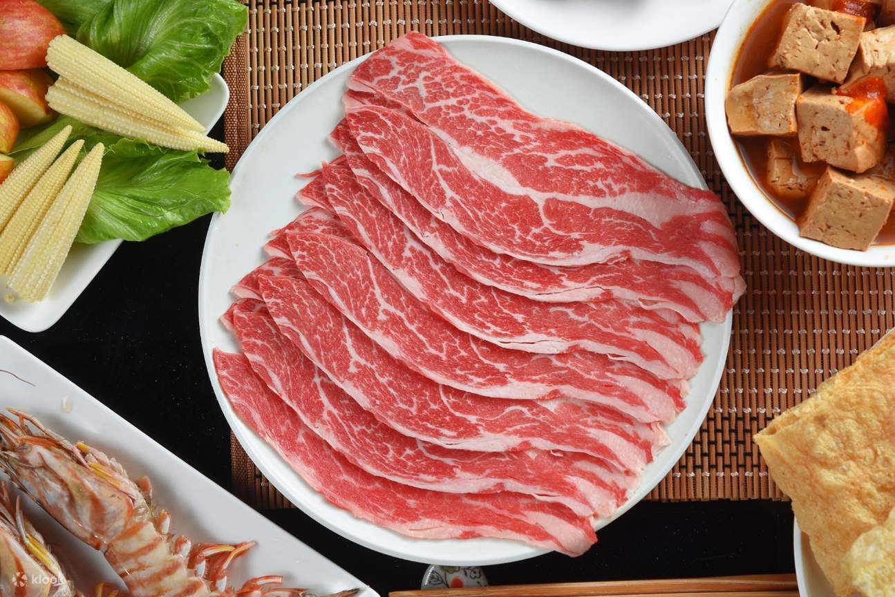 Tianmu Ningji Spicy Hot Pot at ZhongXiao Dunhua Station in Taipei ...