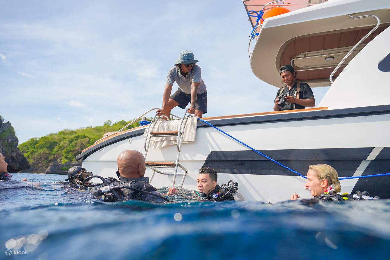 Nusa Penida Speedboat Day Tour and Snorkeling with Manta Rays - Klook