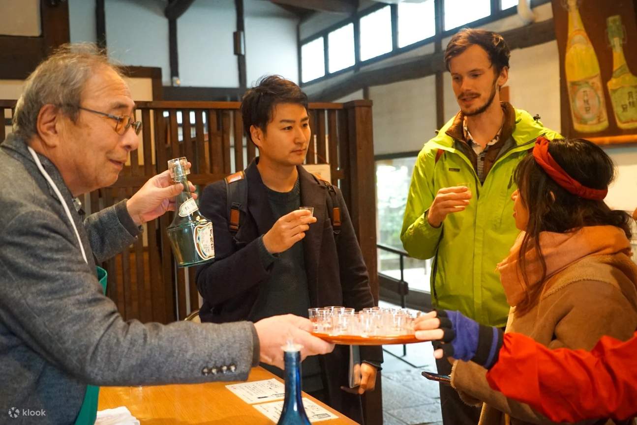 Ciudad de Kioto, recorrido a pie de medio día por el Museo del Sake ...