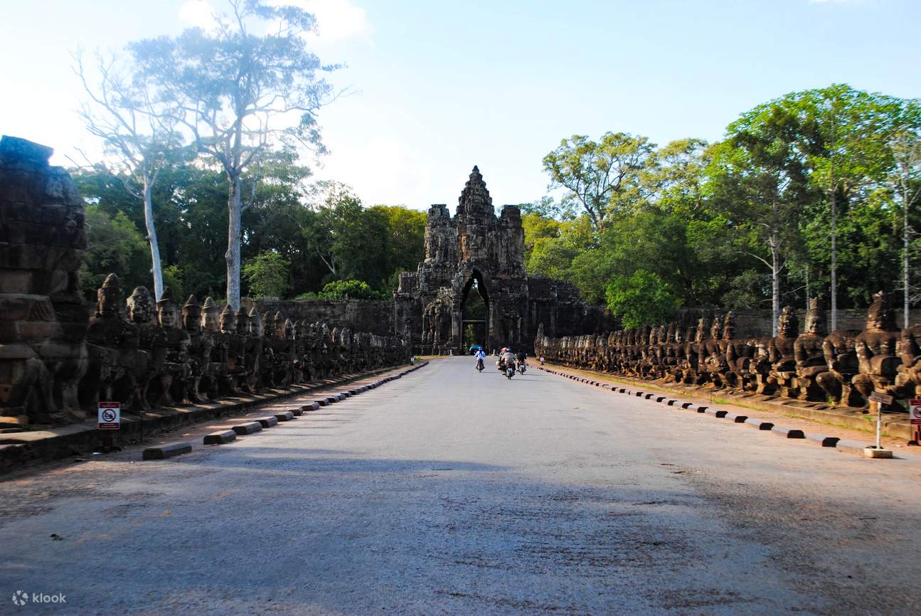 Angkor Wat Sunrise Small Cycle Group Tour - Klook Philippines