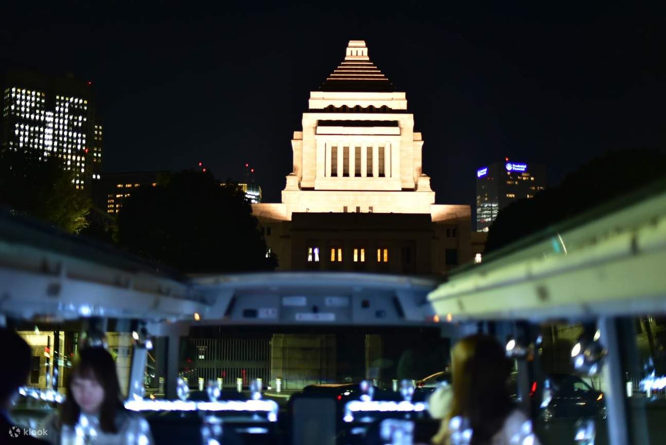 ”Tokyo Restaurant Bus" untuk Sightseeing dengan Makan Siang atau Makan ...