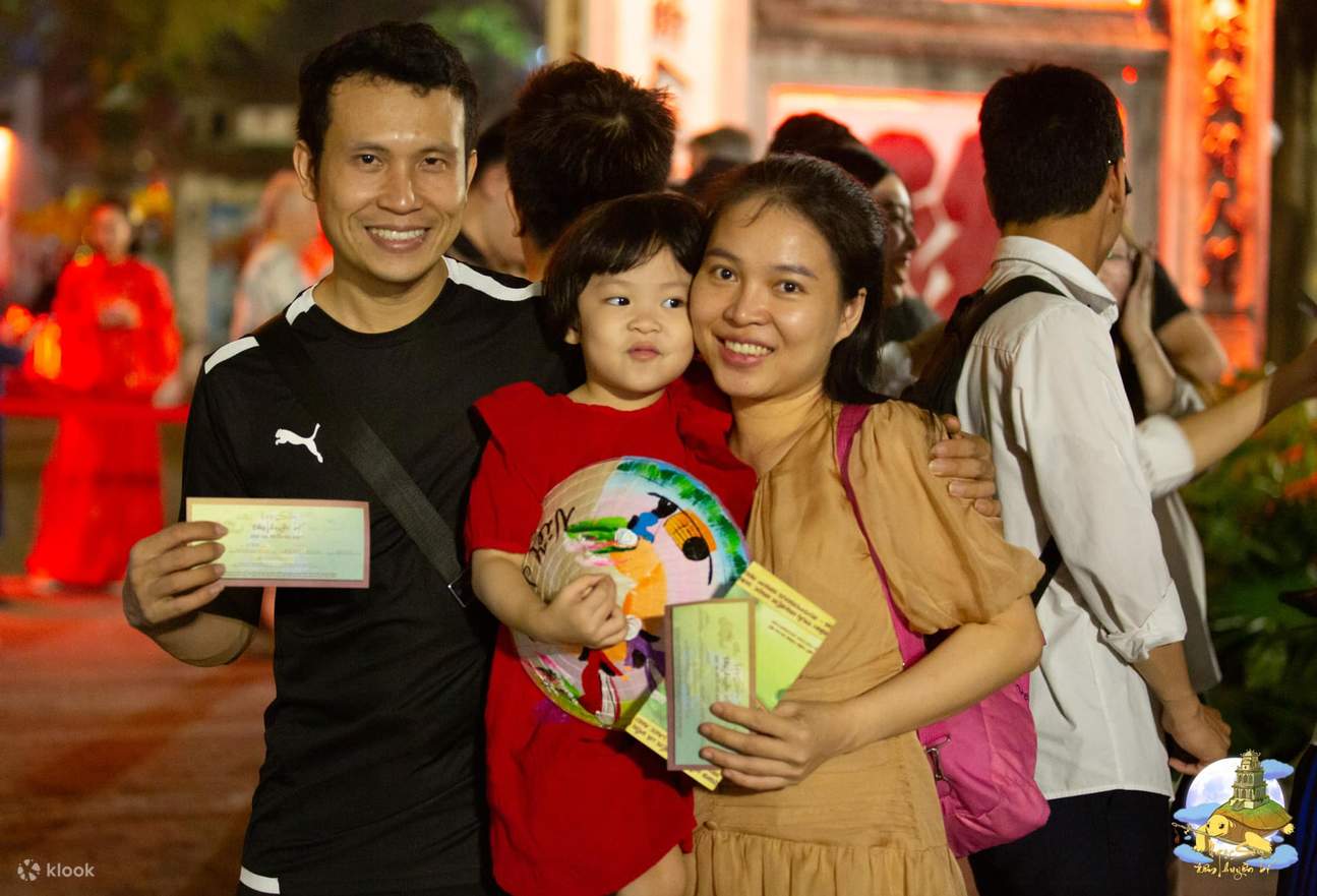 Ngoc Son Mystical Night Tour - Klook Singapore