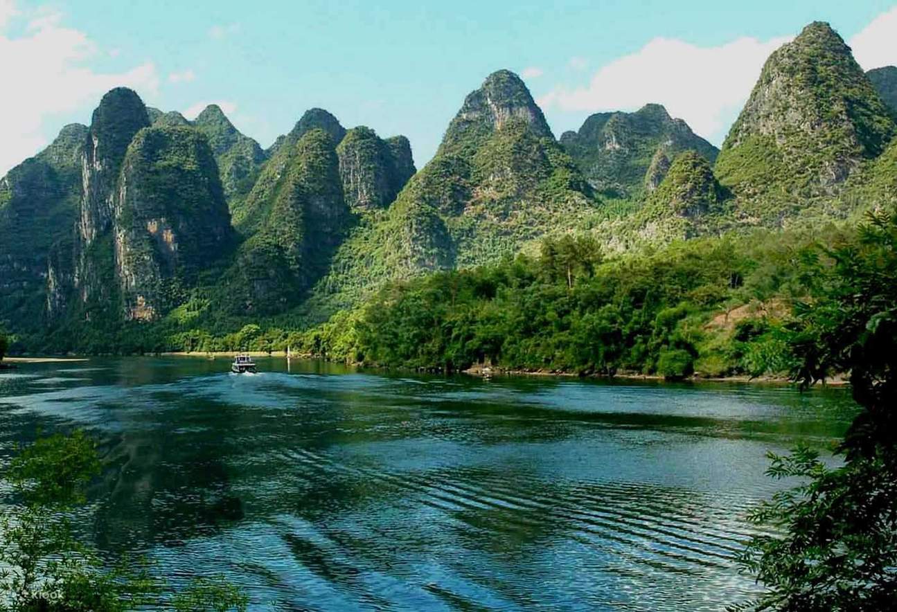 Guilin Waterfall River + Yulong River Xingping Ancient Town + 20 Yuan ...