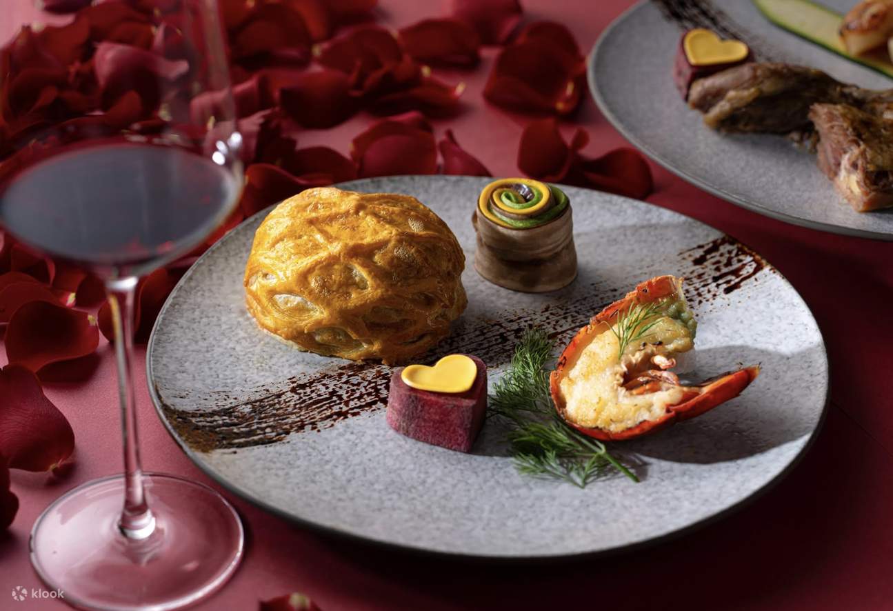 The Emperor Hotel | The Crown - Cheers to Cheese Set Menu - Klook Australia