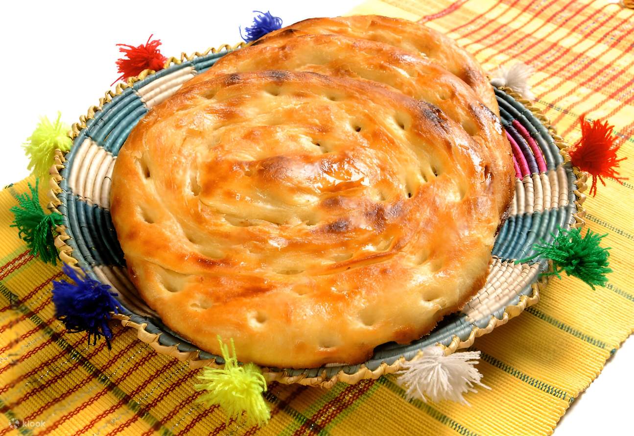 Flavors of Lucknow : Guided Street Food Tasting Experience - Klook India