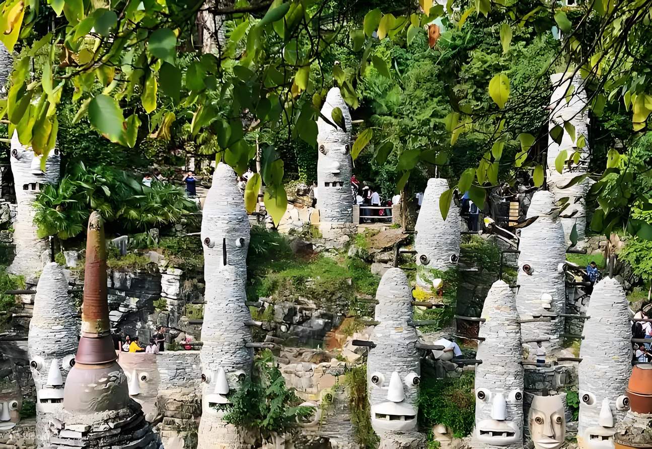 Private Guided Day Tour of Qingyan Ancient Town & Yelang Valley in ...
