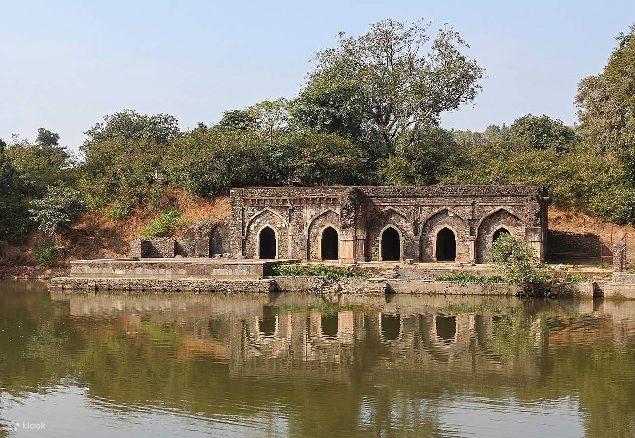 MANDU FULL DAY TOUR FROM INDORE - Klook